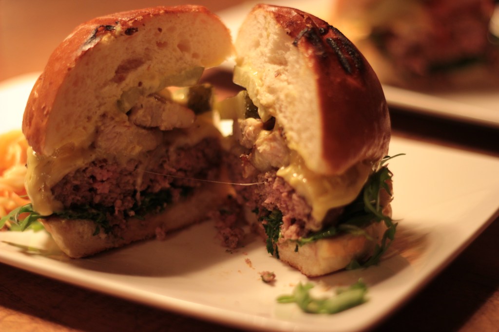 Classic Burger / Grinder Burger – MEAT bar, Glasgow – James vs. Burger