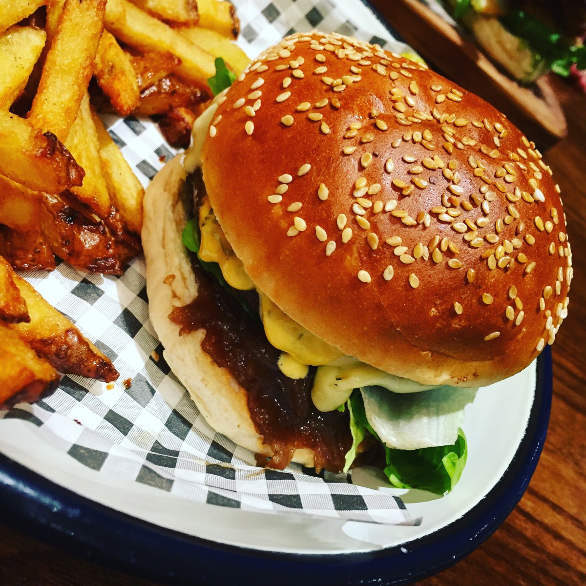 Cheeseburger / Soft Shell Crab Burger – McPhabbs, Glasgow – James vs ...